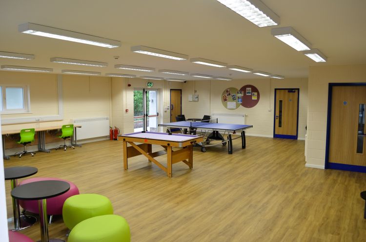Llandybie Public Memorial Hall : Online Booking