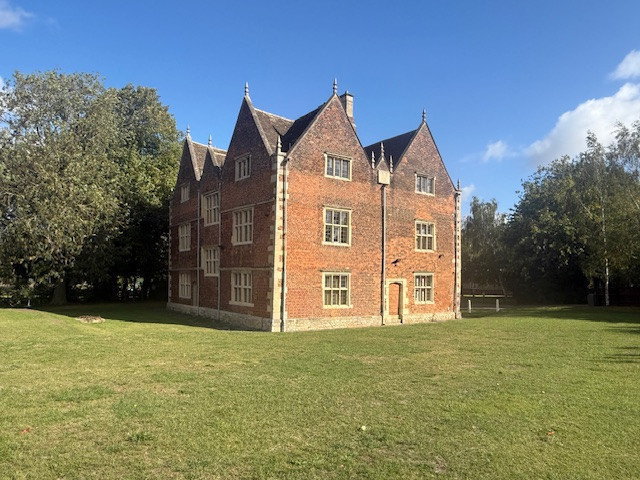 The Red Hall : Online Booking