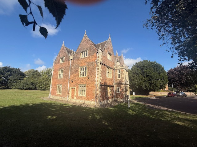 The Red Hall : Online Booking